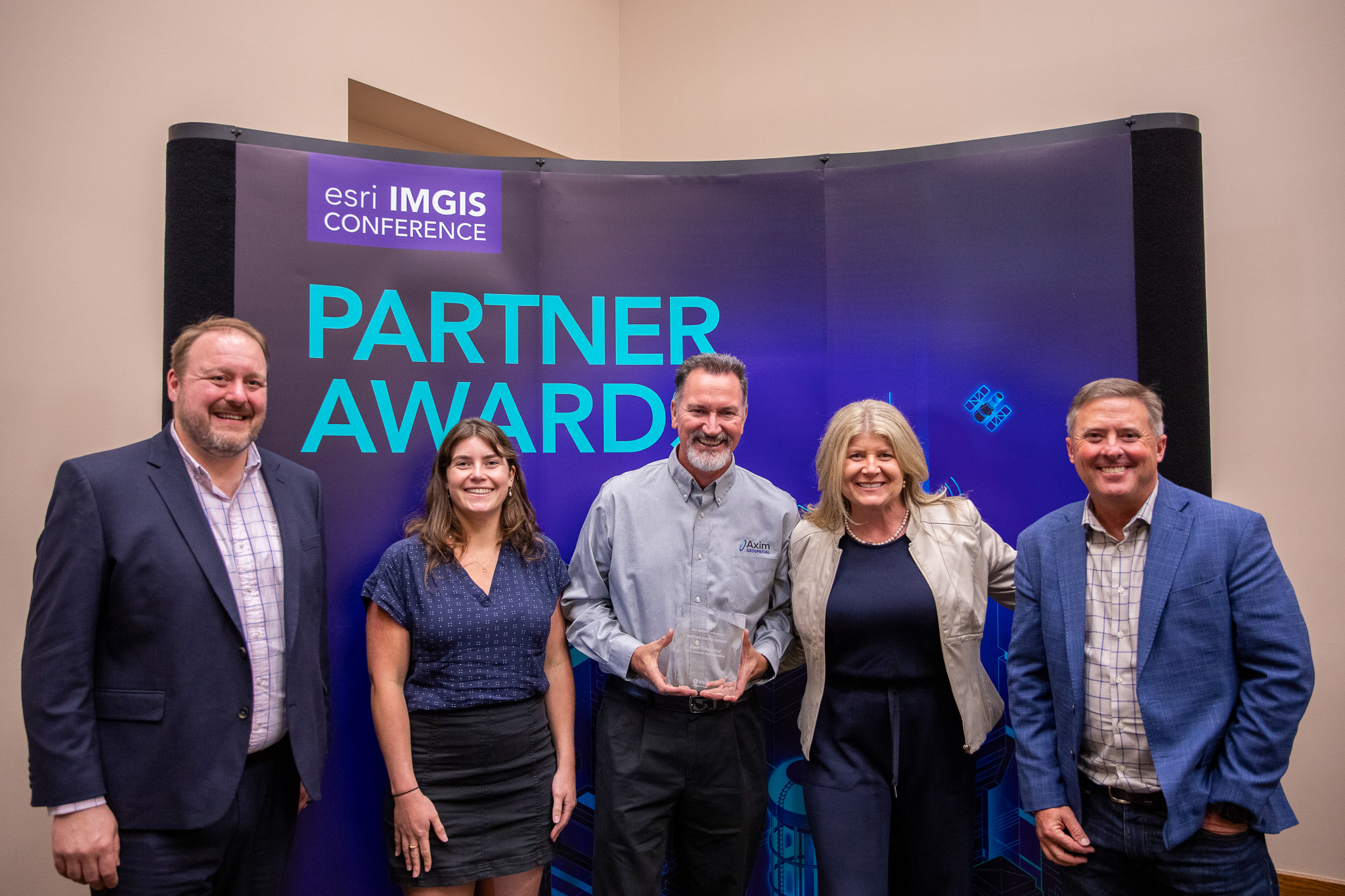 NV5 Receives 2023 Esri IMGIS Utility Network Implementation Award - NV5
